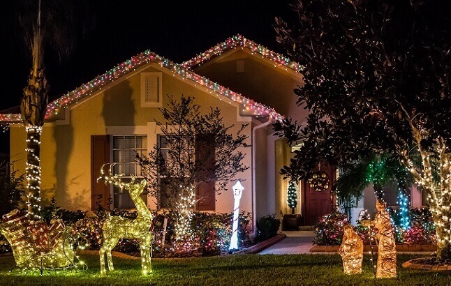 Holiday Lighting Tips - Custom Electrical Services IA